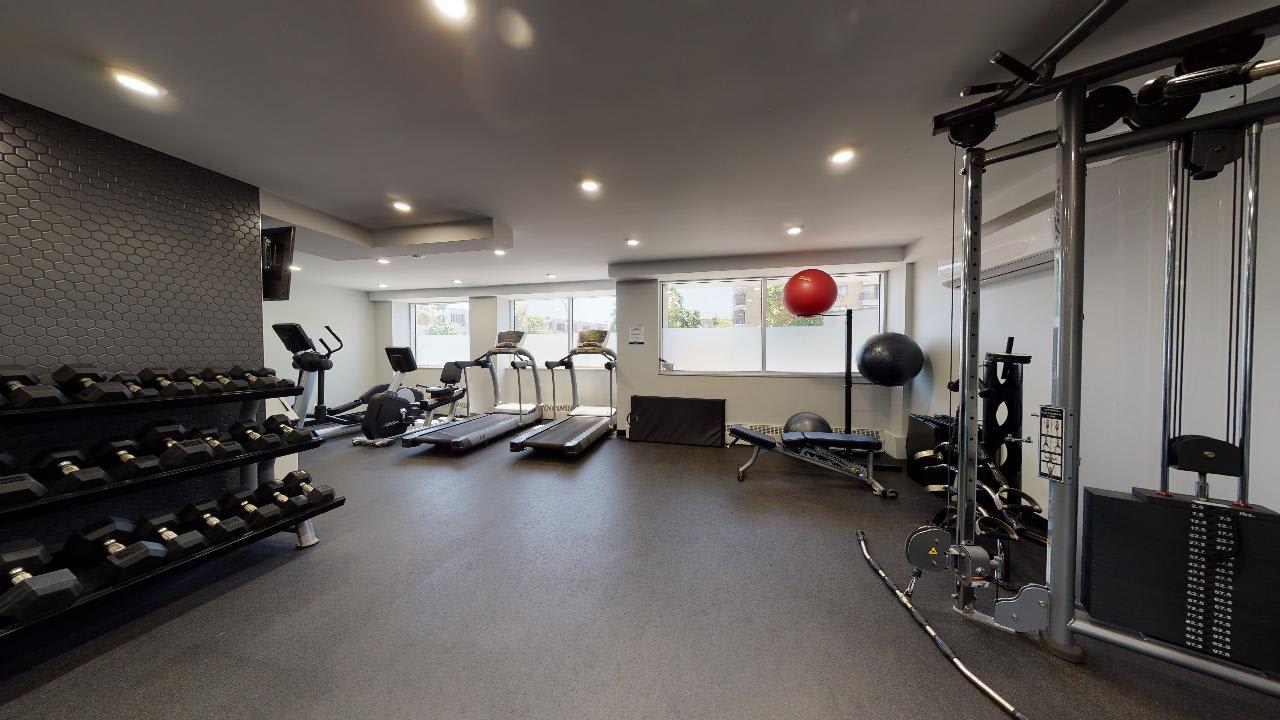 5501 Adalbert | InterRent