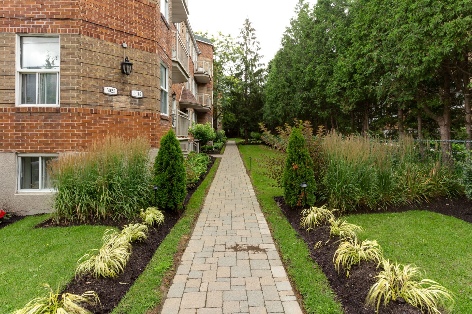 Clanranald Avenue | InterRent