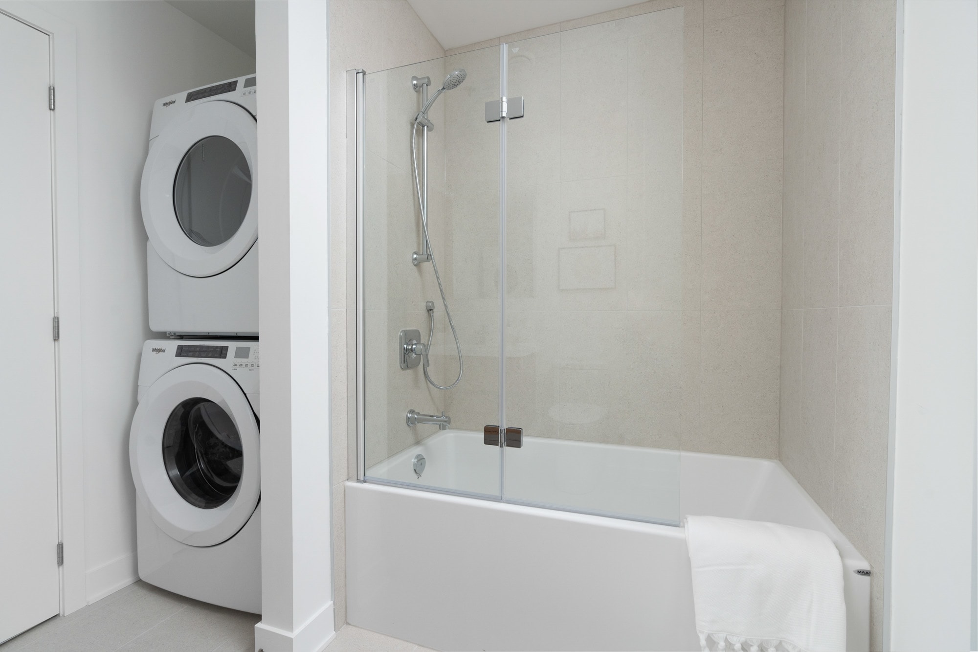 170 René-Lévesque | InterRent